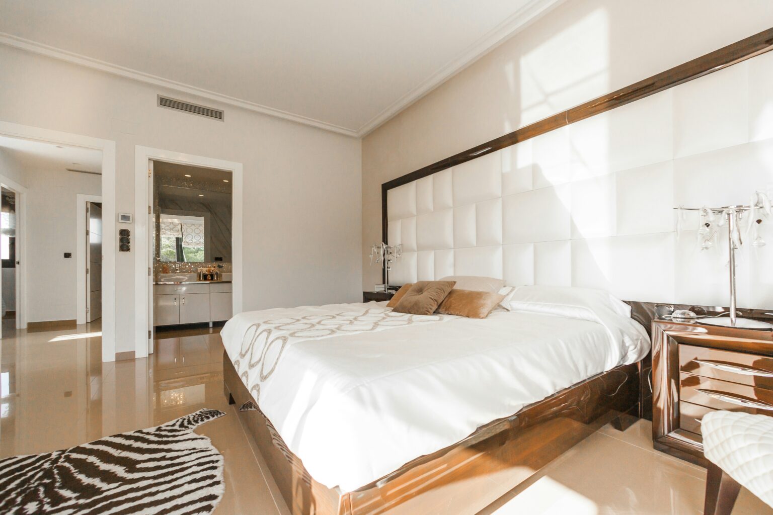Amenajare Dormitor | 40+ imagini & idei design interior - Inova Interiors