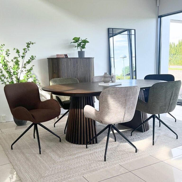 Masa dining extensibila maro inchis din furnir de stejar Ø120 Osaka